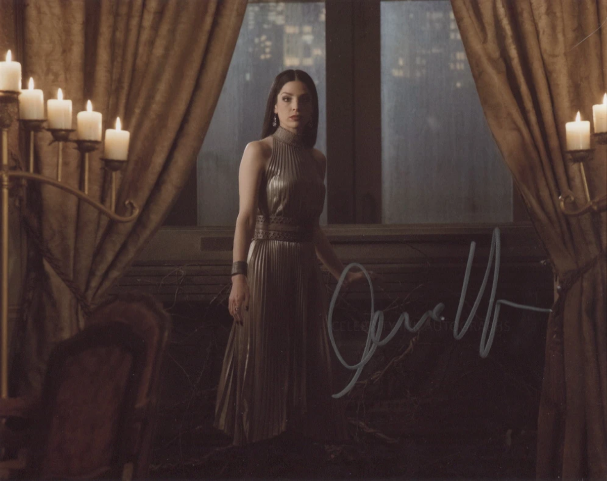 Anna Hopkins Shadowhunters