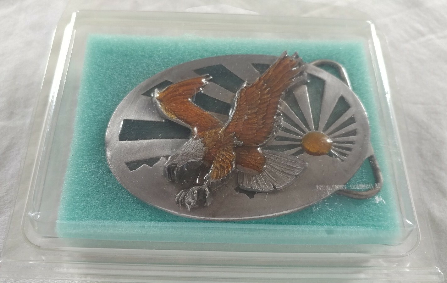 EAGLE SWOOPING STRIKING RAPTOR HAWK BELT BUCKLE SISKI… - Gem