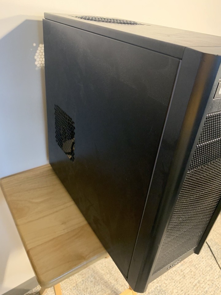 ANTEC 300 Three Hundred Mid TowerATX Case | eBay