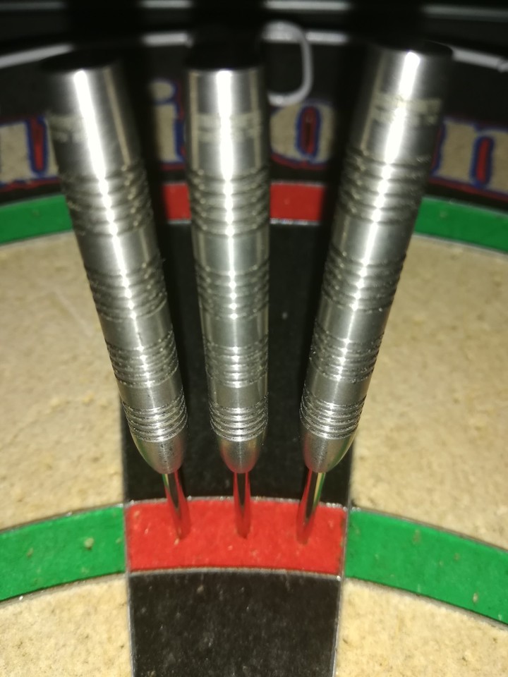 Unicorn 25g heritage t90 + Unicorn 21g code blue darts | eBay UK