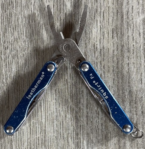 Leatherman Squirt P4 Multi-Tool Key Ring Blue Pliers Knife File Screwdrivers | eBay