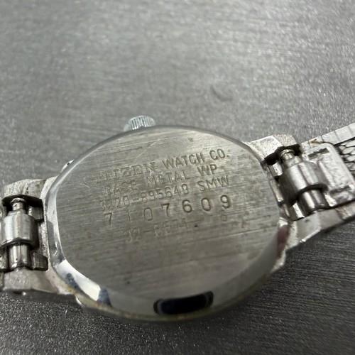 Citizen CQ Watch Women 17mm Silver Dial Silver Tone Round New Battery ...