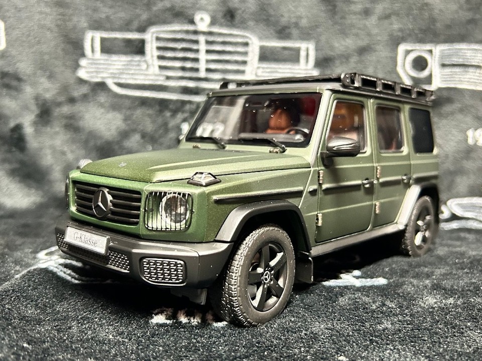 norev 1 18 Mercedes Benz G Class Professional Line 2022 Olive Green ...