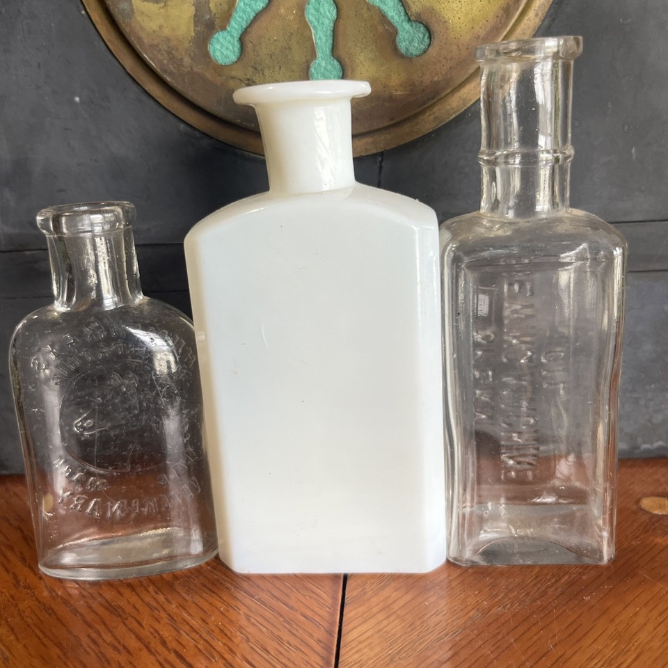 Lot Of 3 Bottles Milk-glass Laird Perfume, Sperm Sewing And Humphreys ...