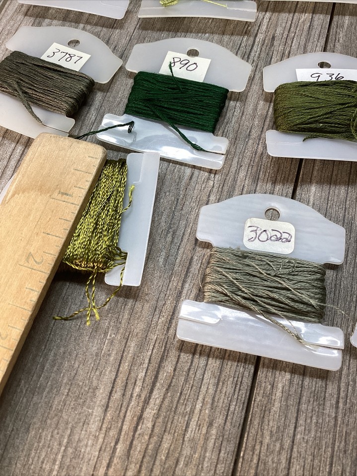 Mixed Thread Sample Lot 18 SAMPLES SIZE Embroidery/Crafting/Sewing ...