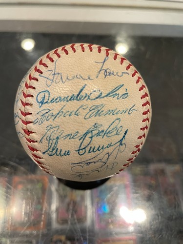 1960 PITTSBURGH PIRATES TEAM SIGNED BASEBALL ROBERTO CLEMENTE 31 AUTOS ...