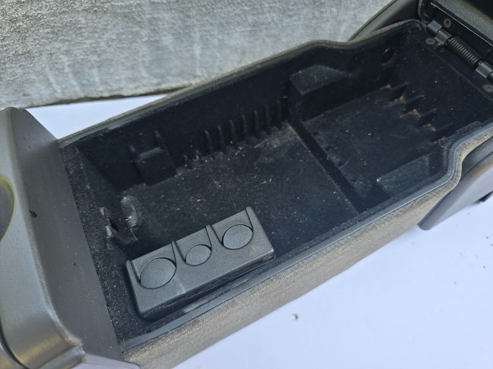 Buick LeSabre 2003-05 Center Console Lid Cup Holder Armrest Dark Gray ...