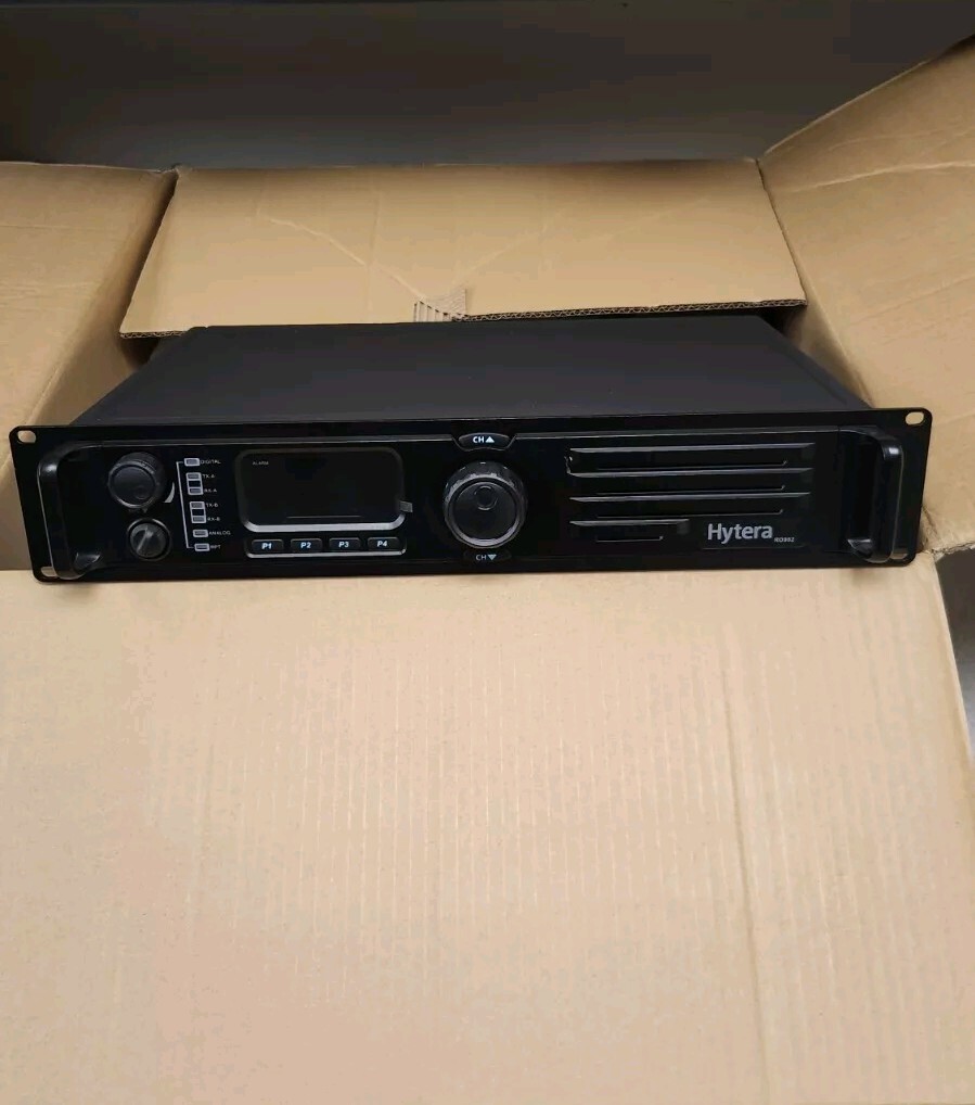 Hytera RD982 U(2) 450-520 MHz UHF 50 Watt DMR Two Way Radio Repeater ...