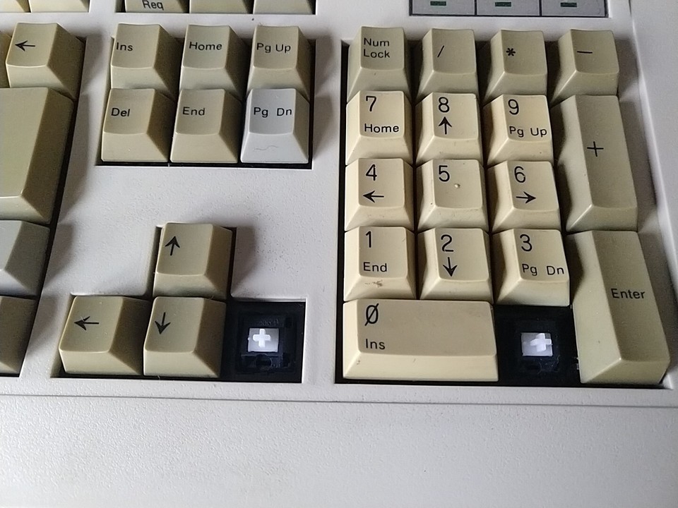 Vintage Unitek K-156 Computer Keyboard IBM XT AT PC 5 DIN English RARE ...