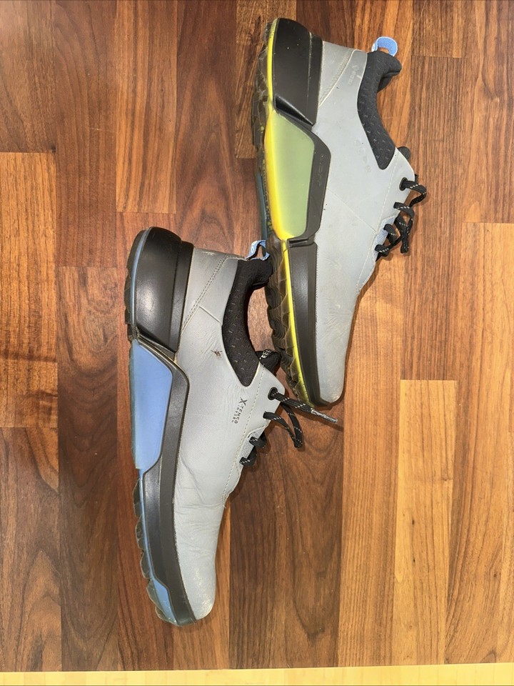 ECCO Biom H4 Two Pair Model 108204 One Black Pair And One White US 10 ...
