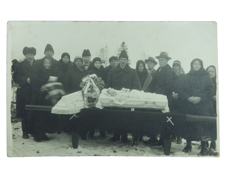 Antique POST Mortem Photo Lovely Young Baby Girl Open Coffin Funeral ca ...