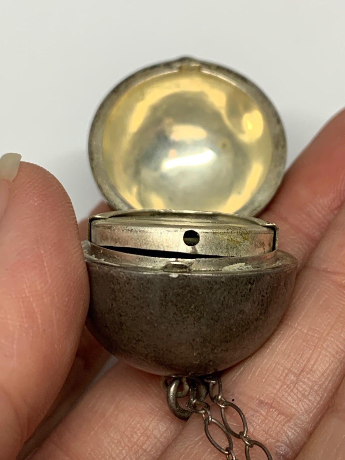 Antique Sterling 925 SOVEREIGN COIN LOCKET or PENDAN… - Gem