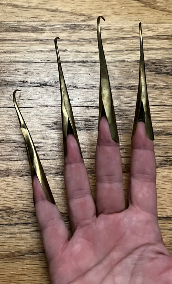 Extra Long Pointed Silver Metal Nail Stiletto Tips Chinese Style Dance ...