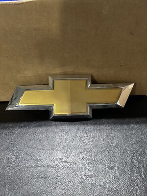 OEM 2021-2022 Chevy Tahoe Grille Emblem 84701878 Gold GM | eBay