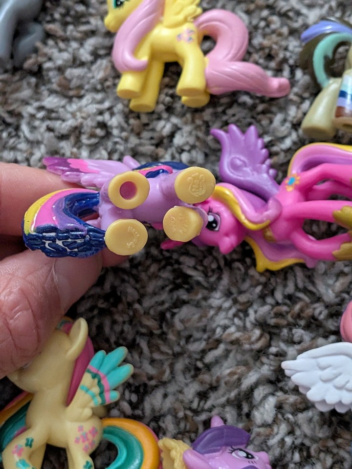 Lot Of 26 My Little Pony MLP Mini Figures 2" Action Figures | eBay