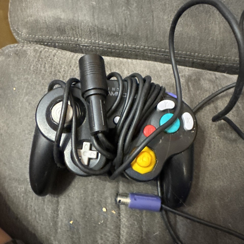 Nintendo GameCube OEM Controller DOL-003 Five Controllers Total. Assort ...
