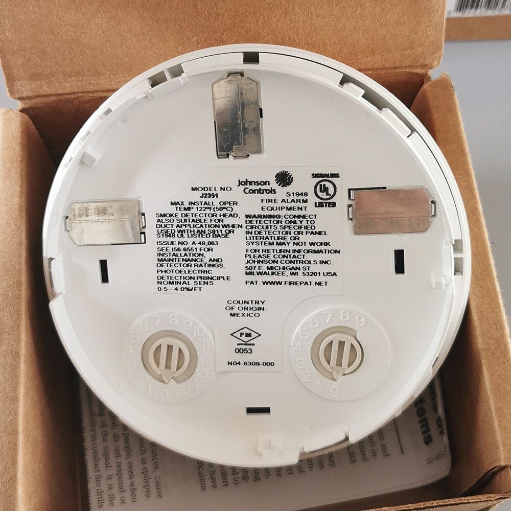 BRAND NEW JOHNSON CONTROLS J2351 SMOKE DETECTOR FIRE ALARM FREE FAST ...