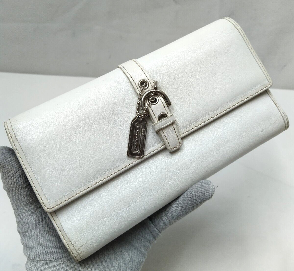 Coach White Leather Buckle Credit Card Check Book Tri… - Gem