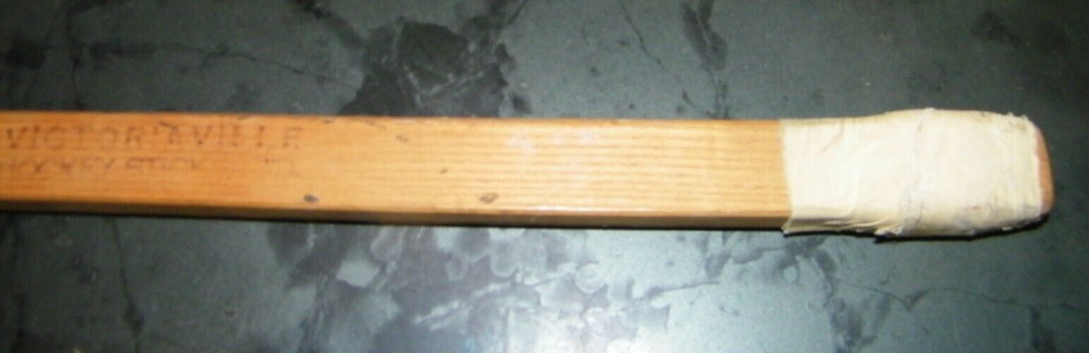 VINTAGE 1970'S GAME USED TORONTO MAPLE LEAFS PIERRE JARRY HOCKEY STICK ...
