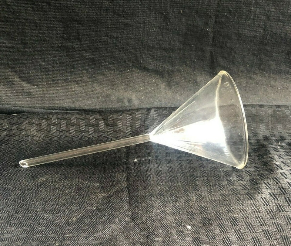 Corning PYREX Glass 100mm D 60° Angle Fluted Funnel With Long Stem 6160 ...