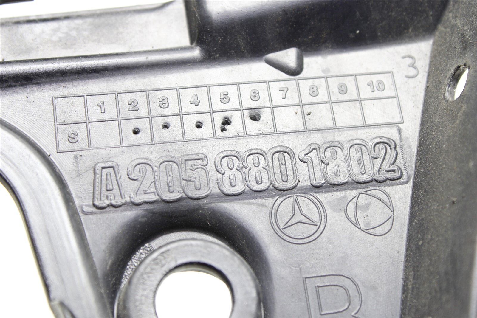 2017 Mercedes C43 AMG Sedan Rear Right Bumper Support Bracket ...