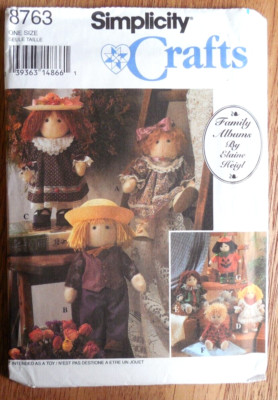 NEW Simplicity Crafts Pattern 8763 Boy/Girl Felt Dolls with Clothes sz ...