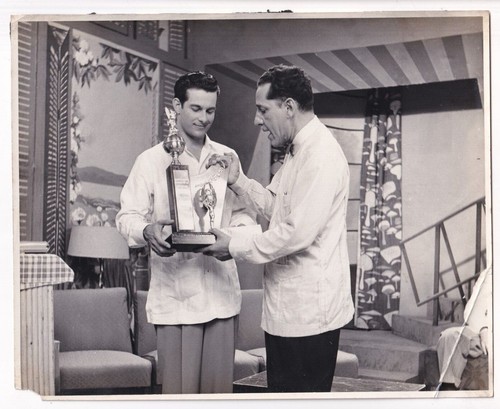 JOSE A ALONSO CUBAN TV SHOW & ACTOR ALBERTO INSUA CUBA 1950s VTG Photo ...