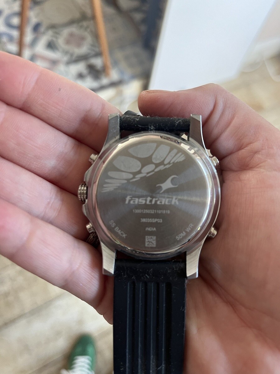 Wrist Watch With Day Fast Track