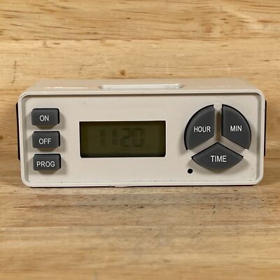 White Indoor Outlet Digital Bar Timer Switch Suitable For Indoor Use ...