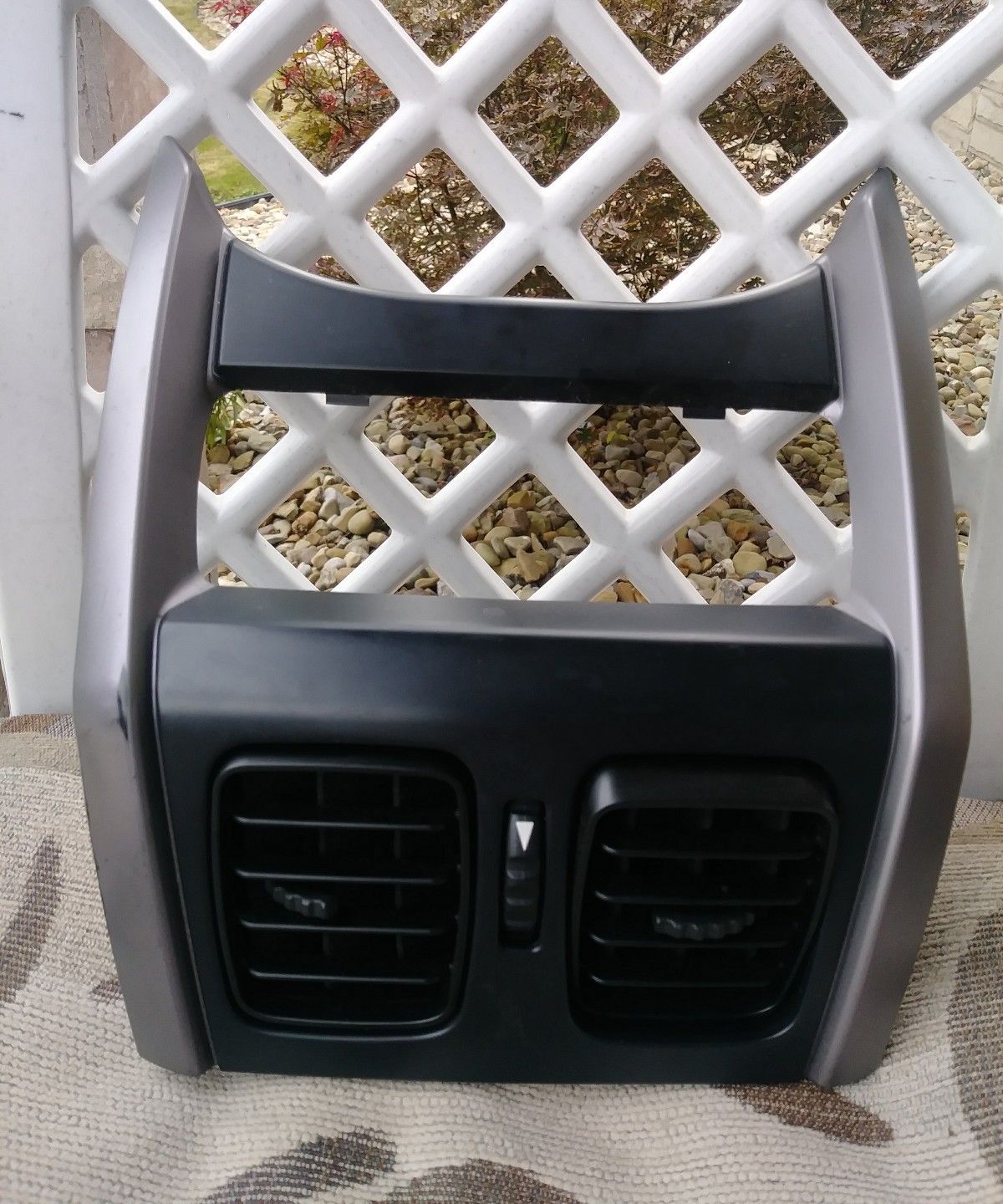 04 05 06 PONTIAC GTO CENTER CONSOLE REAR COVER TRIM WITH VENTS 6679 | eBay