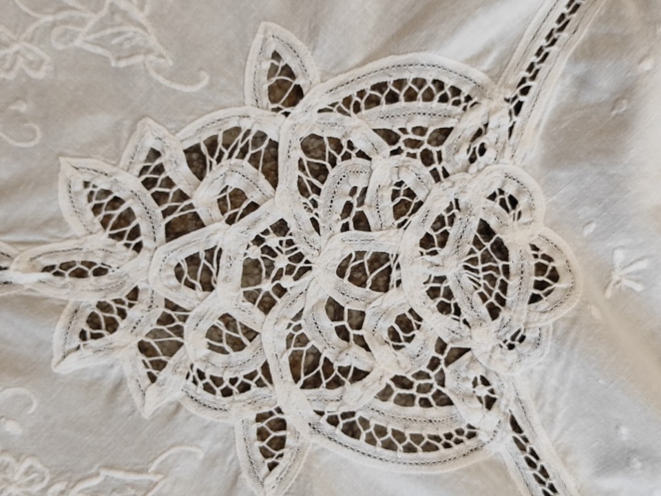 Vintage Battenburg Lace Tablecloth White Embroidery Round 59" Linen ...