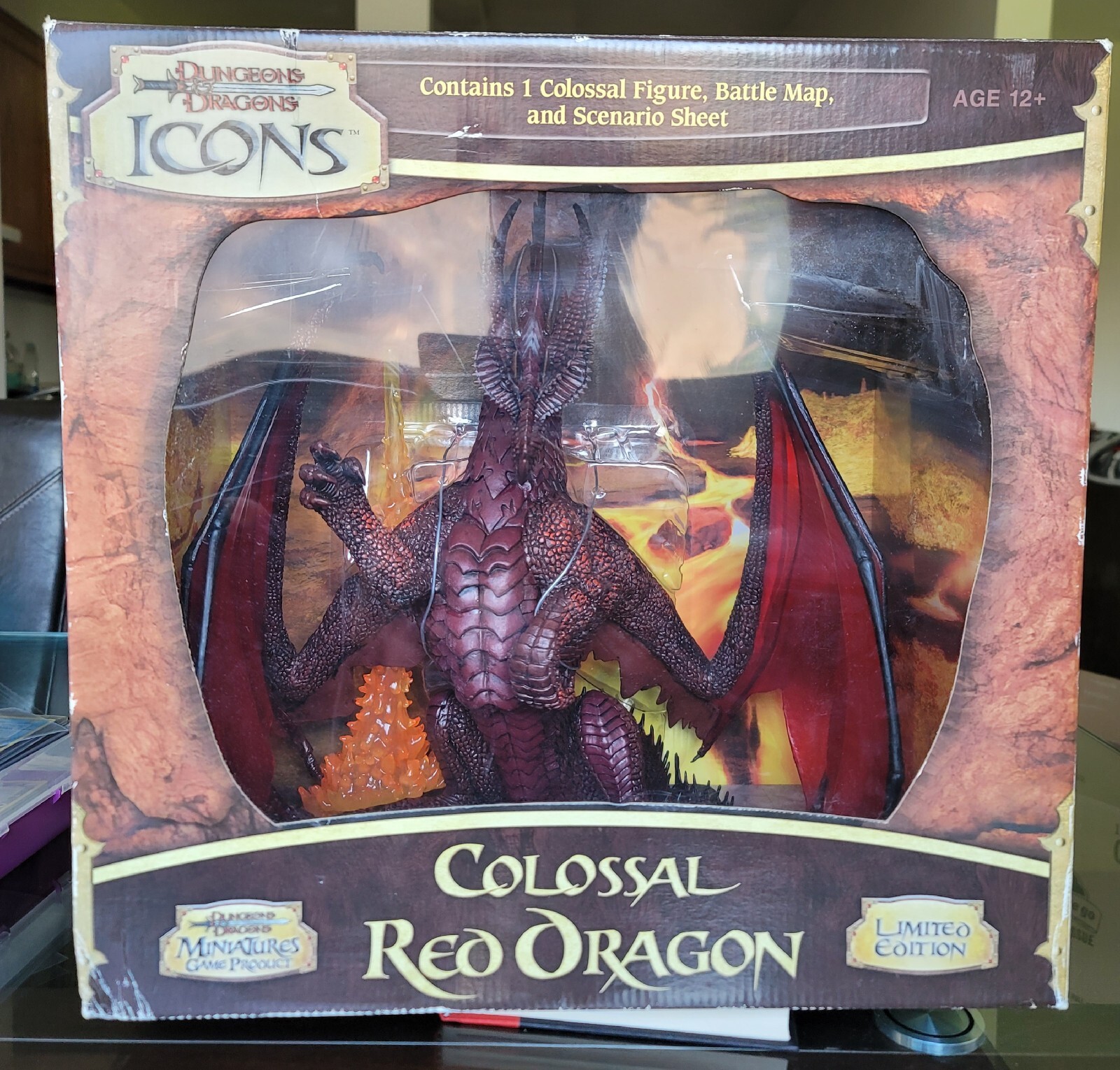 Dungeons and Dragons Colossal Red Dragon Limited Edition Miniature for ...