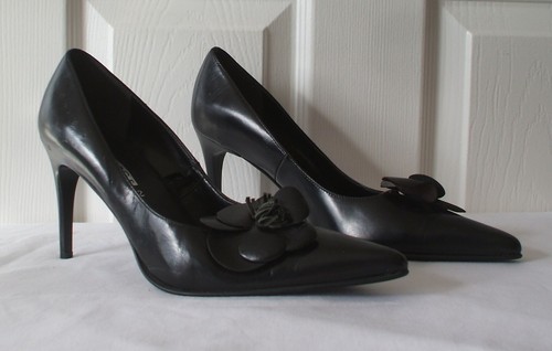Smart ladies black leather pointed shoes from George, size 8 (Eur 42 ...