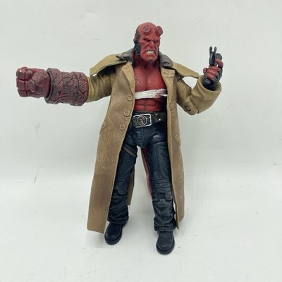 2008 Mezco Toys Wounded Hellboy 2 Movie Series 7.5” Action Figure | eBay