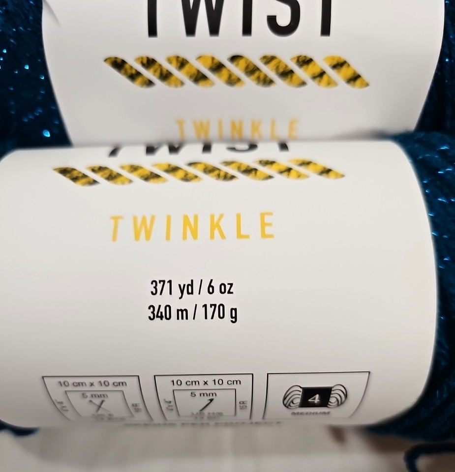 Big Twist TWINKLE Yarn - TEAL - Set of 4 - Dye Lot# 653556 - 6oz | eBay