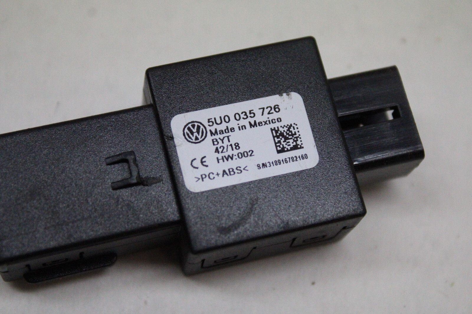 2018 VW TIGUAN USB CHARGER PORT OUTLET 5U0 035 726 OEM 18 19 20 21 22 ...