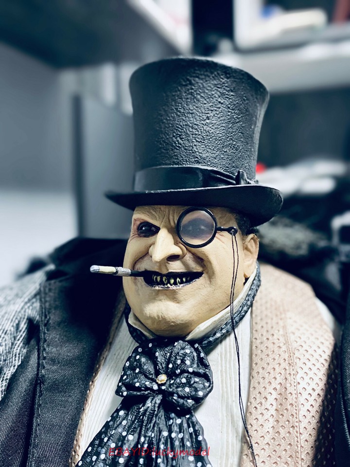 NECA 61443 Batman Returns Mayor Penguin 1/4 18 inchi Action Figure In ...
