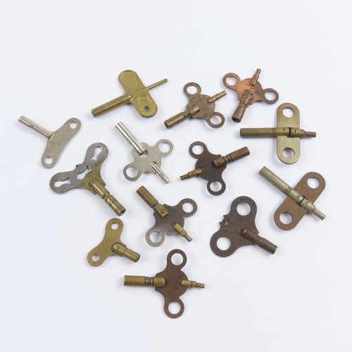 Selection of Mantle & Wall Clock Keys for Mainspring Driven Clocks | eBay