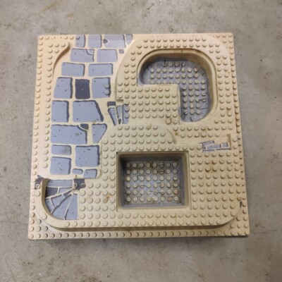 LEGO 32x32 Raised Three Level w/ Slate Ramp and Gray Pool Pattern Tan ...