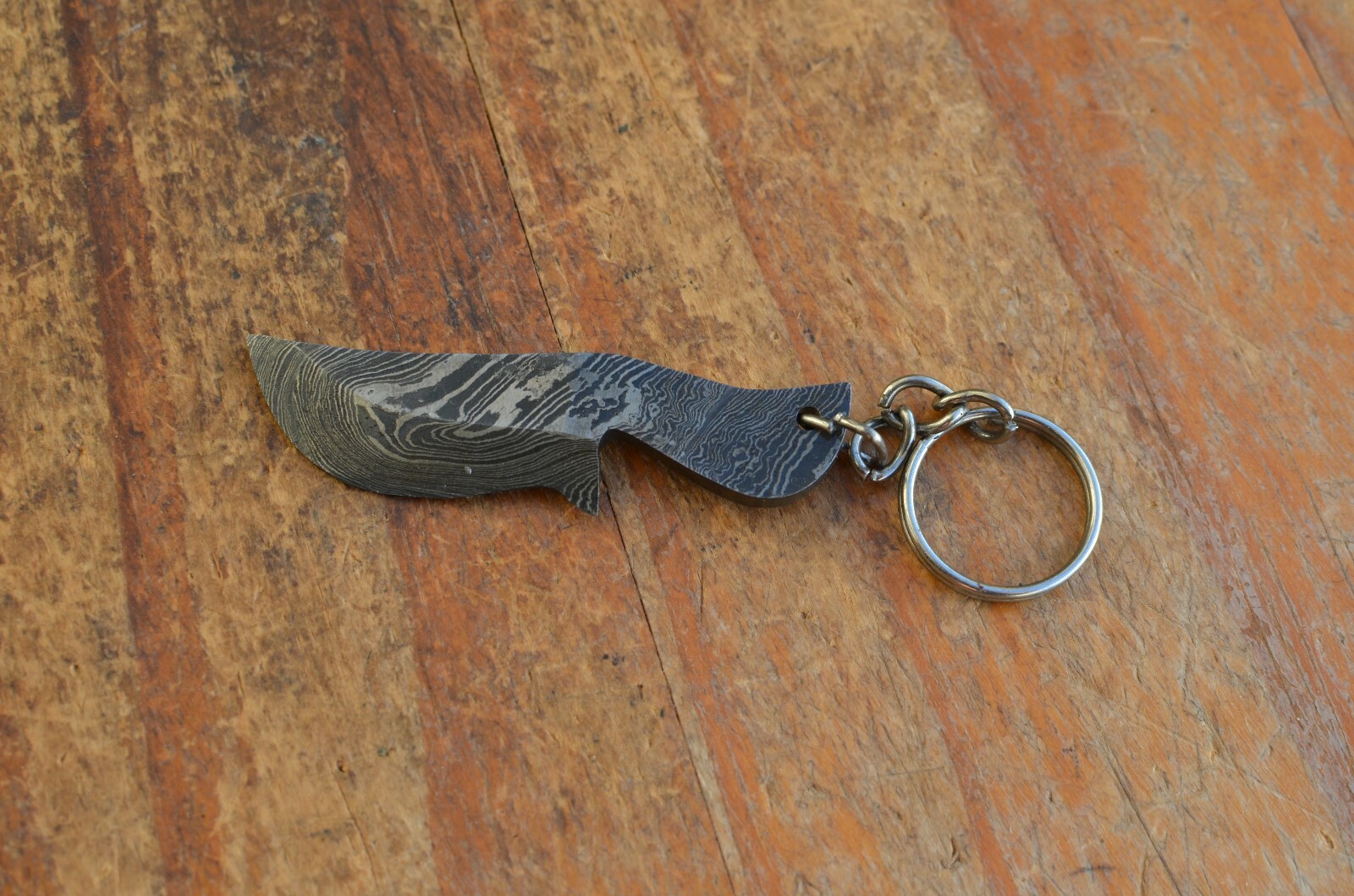 hand forged key chain in damascus steel new from the Eagle Collectionc ...