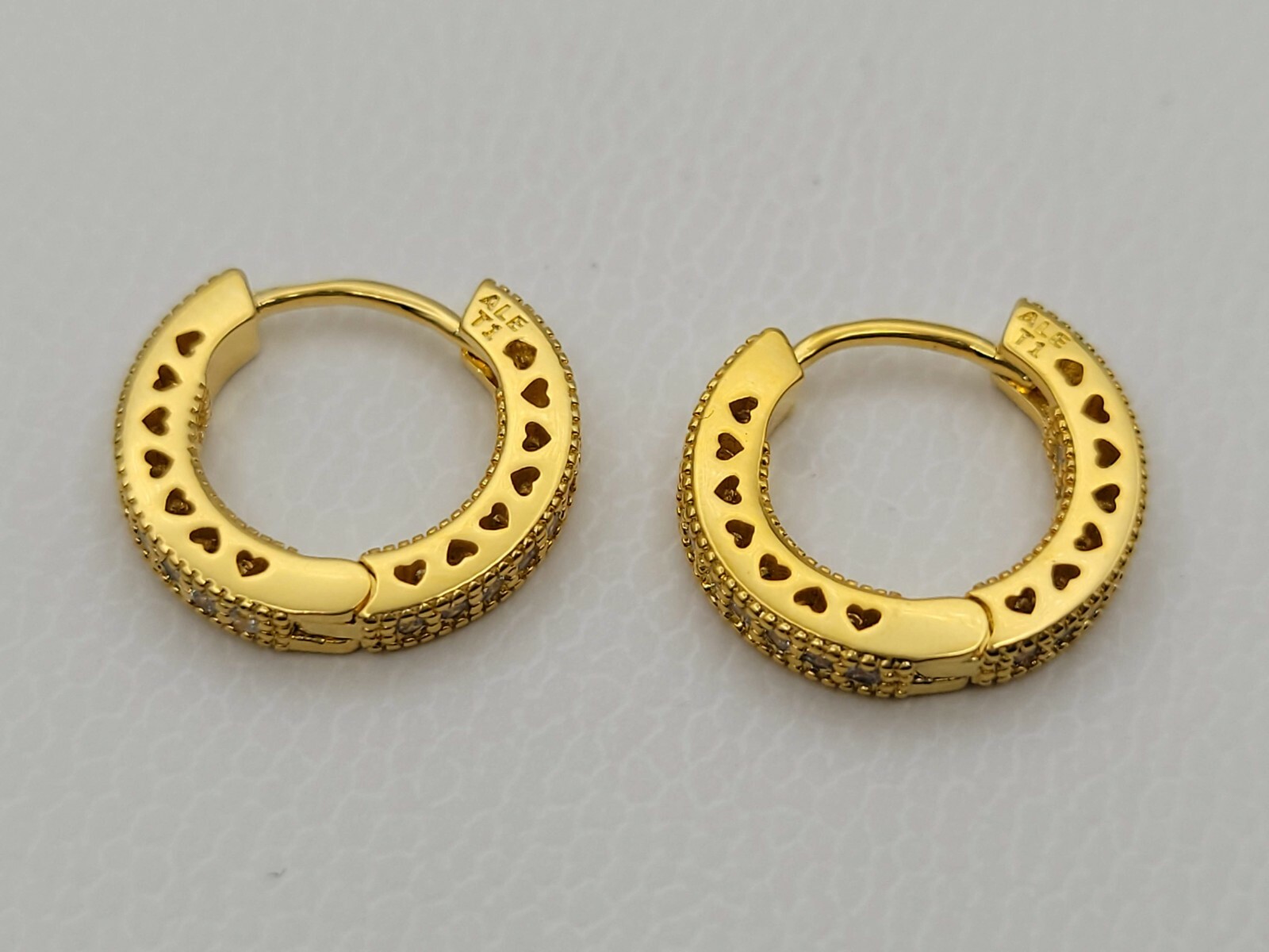 New Authentic Pandora Gold Pavé Hoop earrings 266317C… - Gem