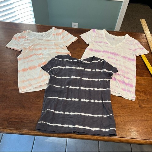 3 GAP Women’s Forever soft favorite T Tie-Dye Tees - Black, Pink ...