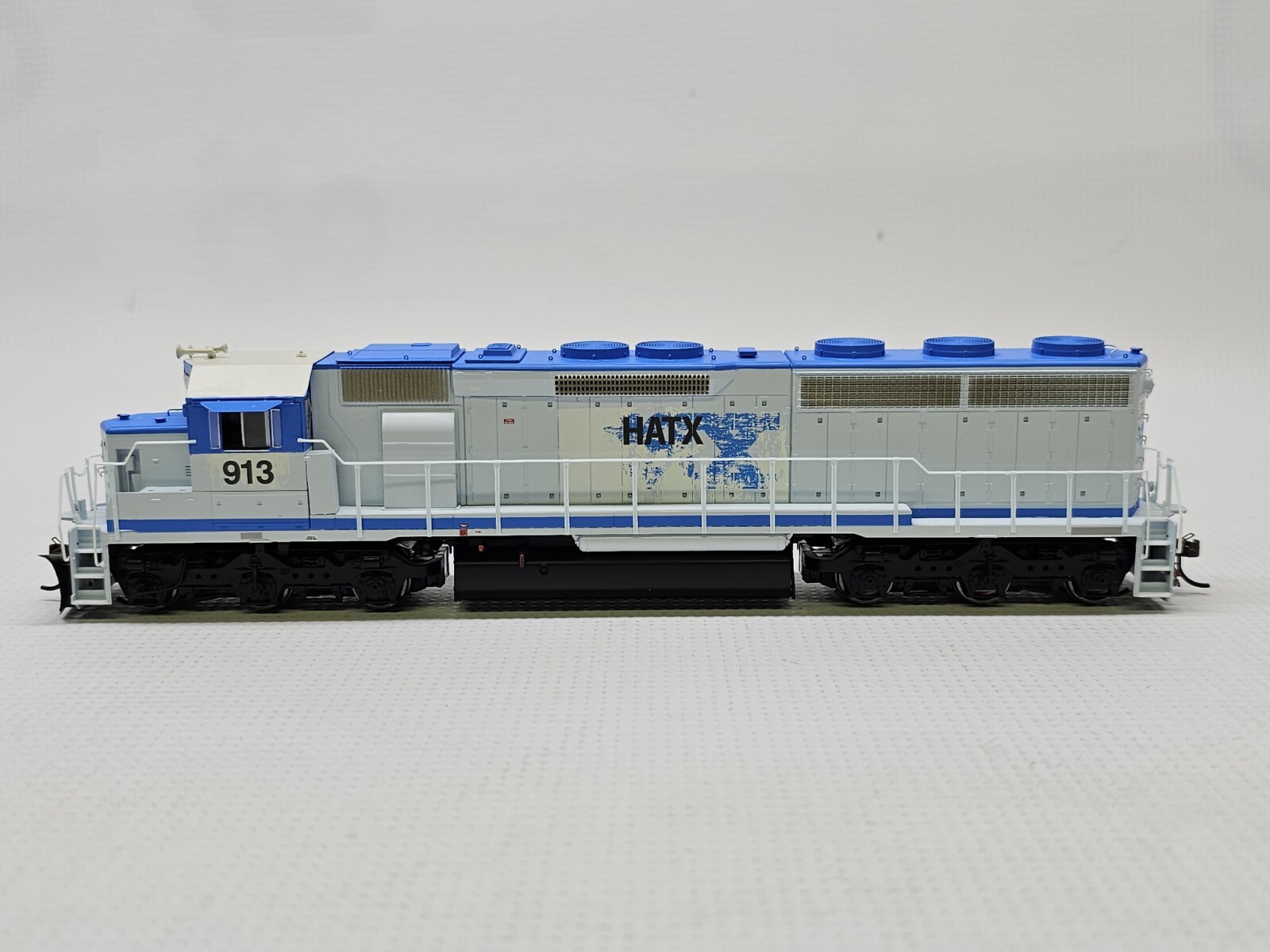 New Athearn Genesis SD45-2 Helm Atlantic Ex-CSX #913 DCC Ready NO Snd ...