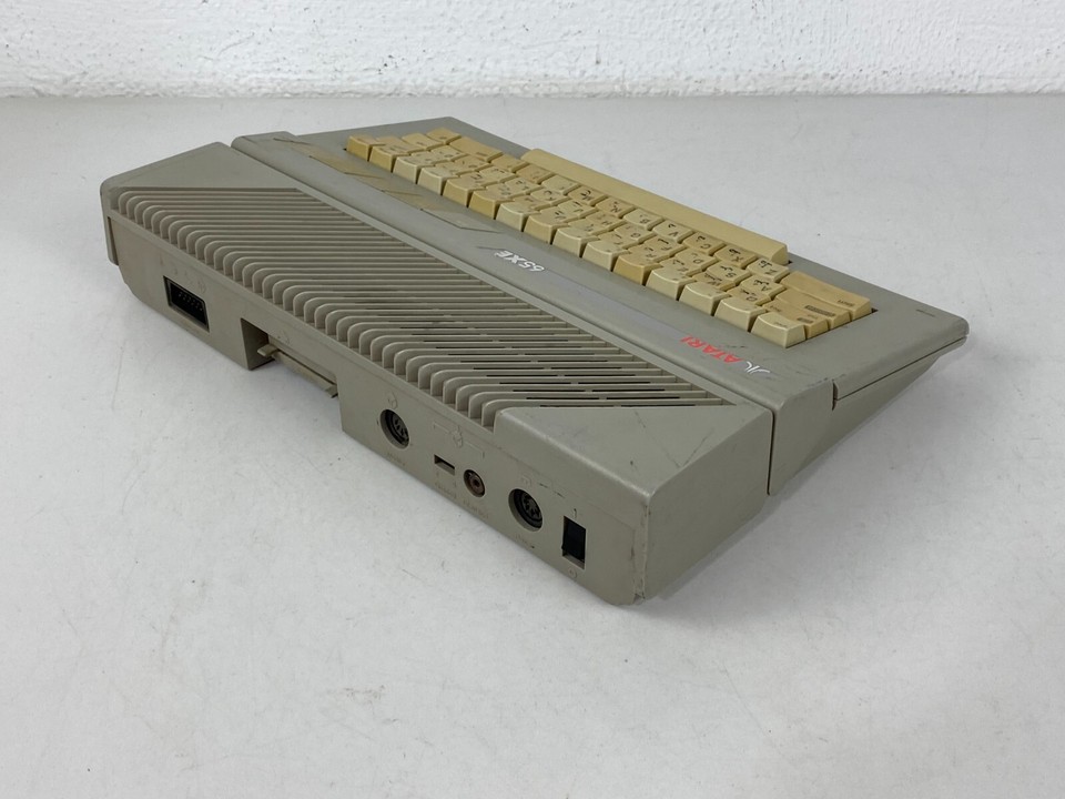 Atari 65XE Home Computer (PAL) Vintage Game Working | eBay