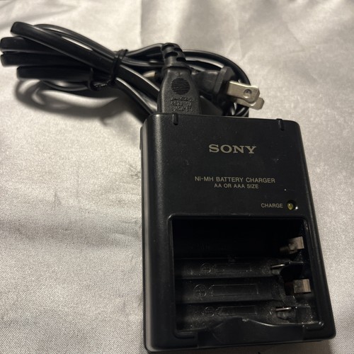 Genuine Sony BC-CS2A Ni-MH Battery Charger For Rechargeable AA & AAA ...