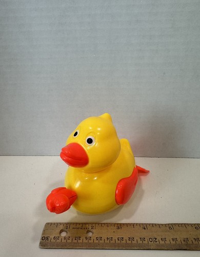 Swimming Duck Pull String Bath Toy | eBay