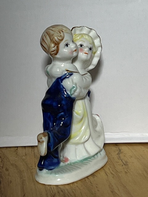 HAND PAINTED PORCELAIN BOY HUGGING GIRL FIGURINE | eBay