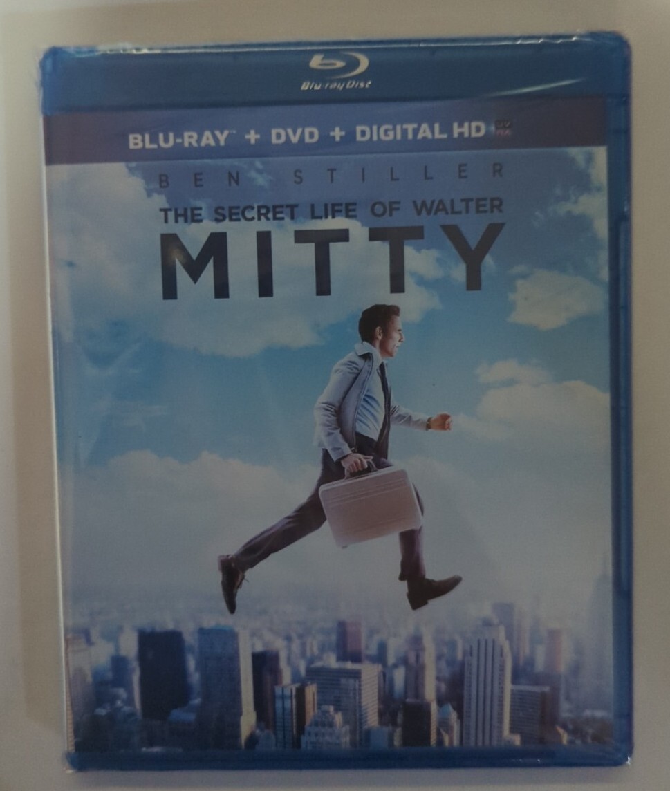The Secret Life of Walter Mitty (Blu-Ray + DVD + Digital HD) Still ...