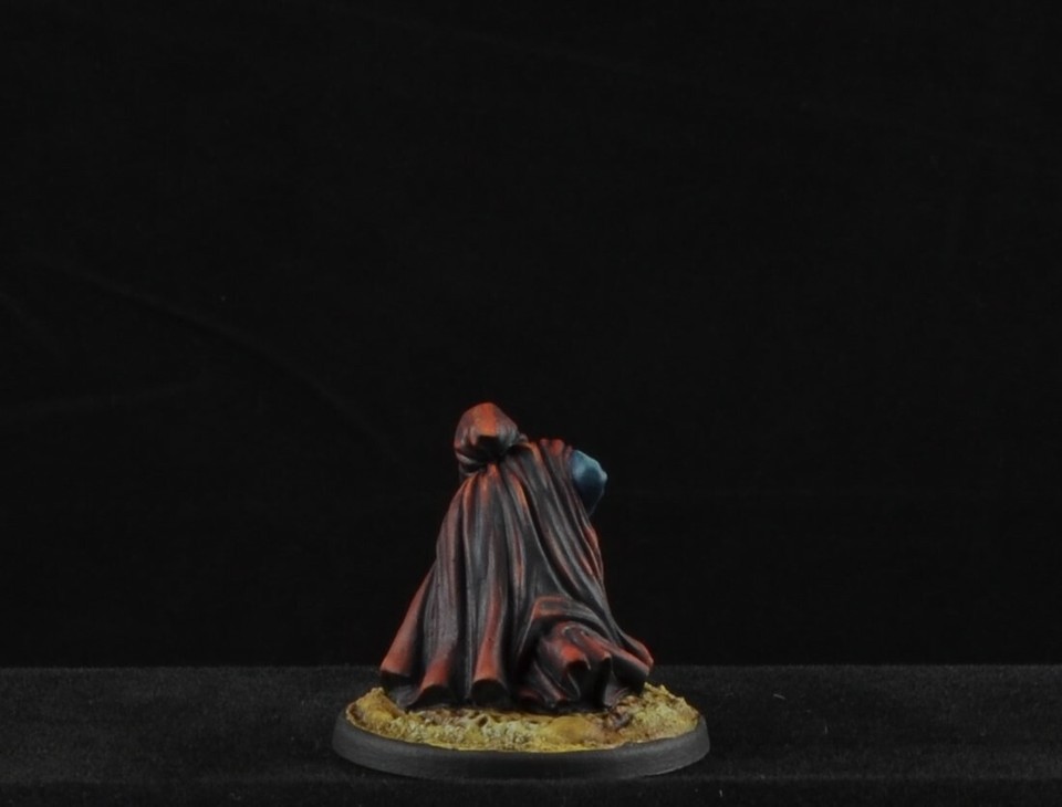 Painted Kneeling Assassin from Reaper Miniatures, male thief D&D ...