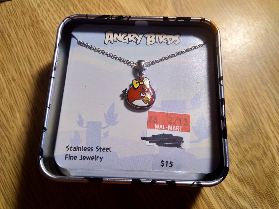 ANGRY BIRDS Red Bird with yellow ribbon Pendant Fashion Gamer Necklace ...